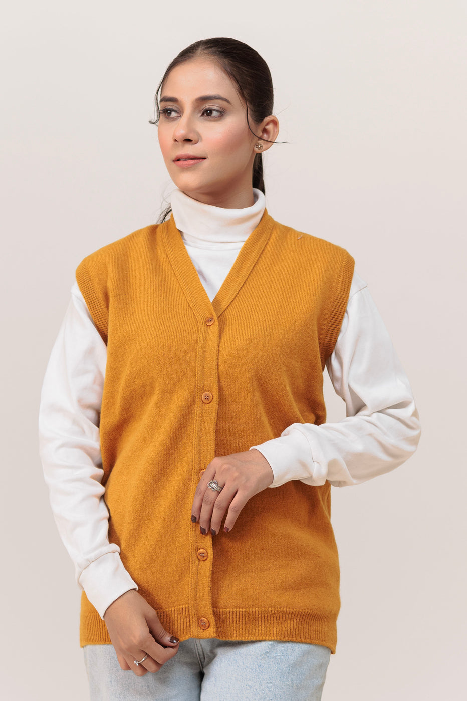 100% Lambswool Plain Sleeve Less Cardigan – Oxford Store